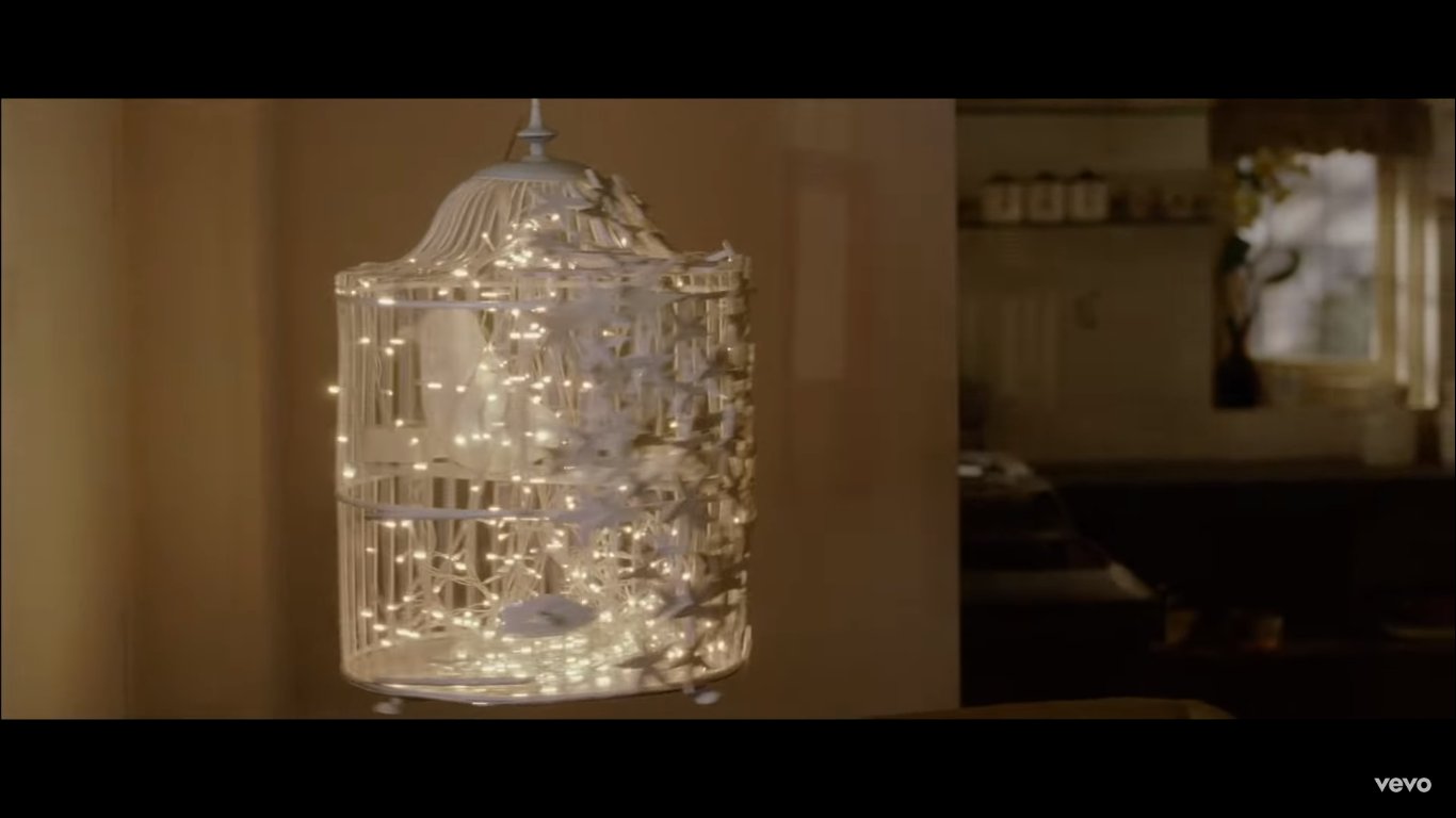 The Most Epic Thing From 'Wake Up Sid' Was Aisha's Gorgeous, Picture ...