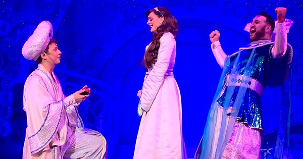 This Aladdin Proposes To Jasmine IRL At A Musical. Video Goes Viral