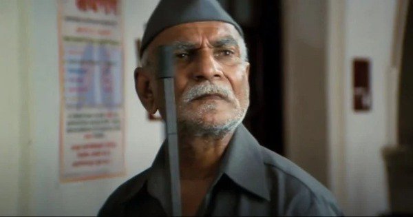 Sonu Sood Helps Surendra Rajan, The 'Jaadu Ki Jhappi' Actor From 'Munna ...