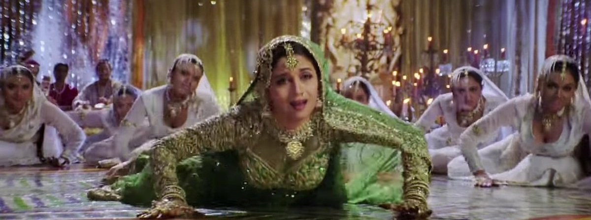 12 Unforgettable & Iconic Hook Steps That Were Gifts Given To Cinema ...