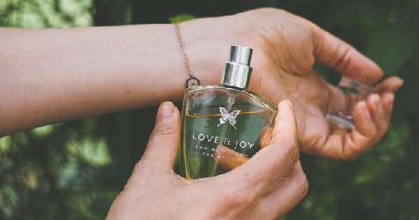 Choosing A Scent While You Work From Home Can Actually Improve Your ...