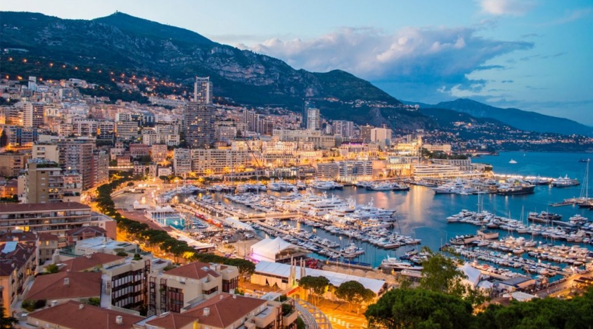 8 Luxurious Destinations Where Only The Super-Rich Can Go On A Vacation