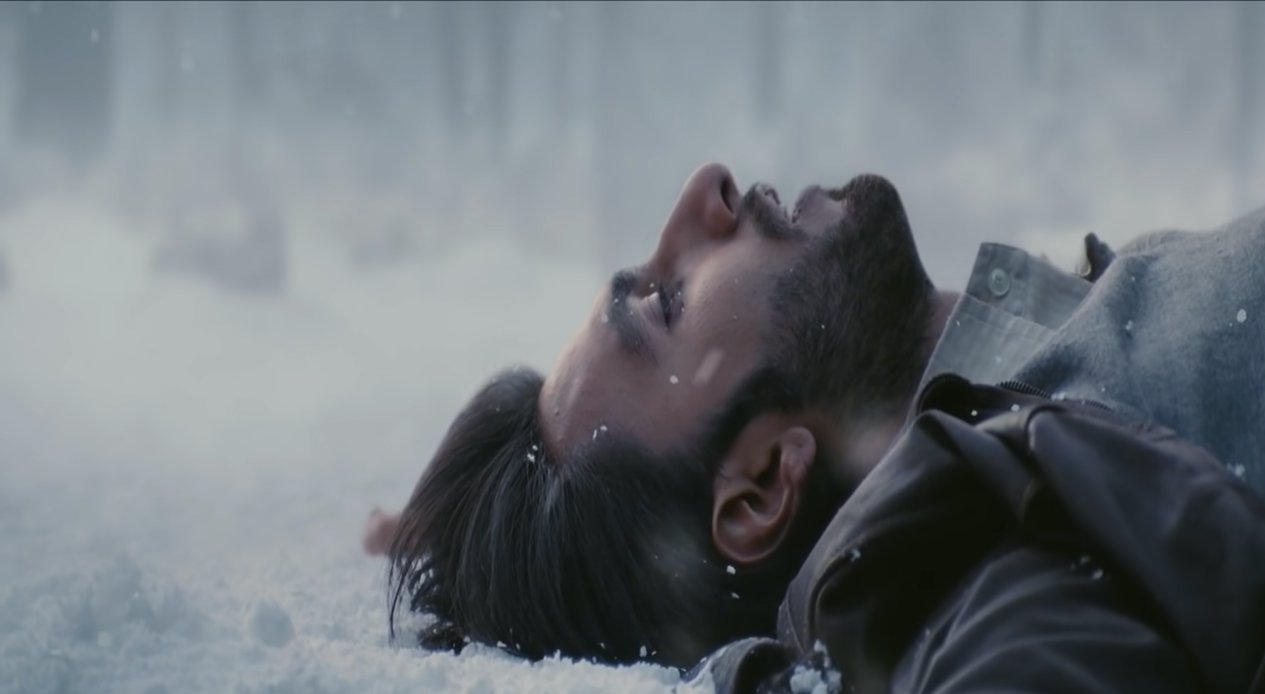 24 Of The Most Stunning Shots From The Movie Lootera That Are Still ...