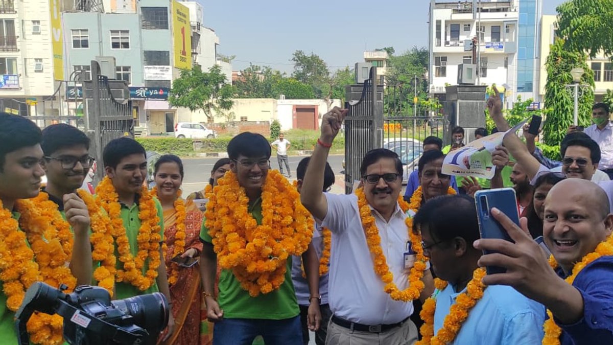 Who Is Mridul Agarwal Highest Percentile Scorer In Iit Jee
