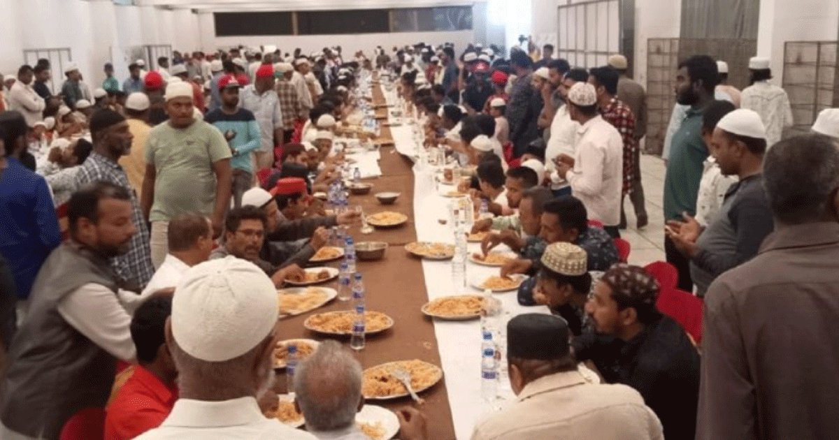 Groom Throws Iftar Party For His Muslim Friends Who Could Not Enjoy The ...