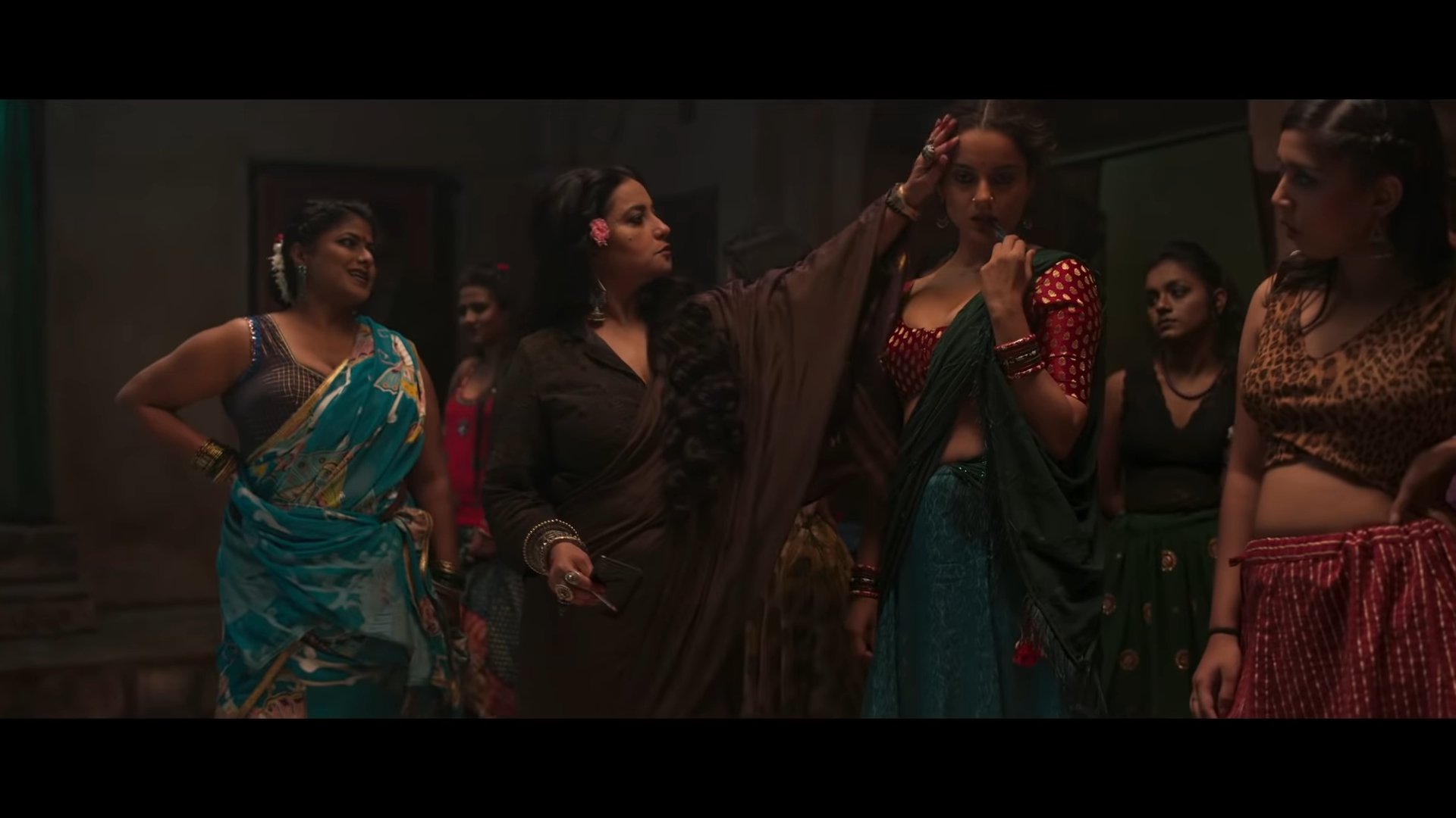 Dhaakad Trailer: Kangana Ranaut Takes On The World Of Crime In A Whole ...