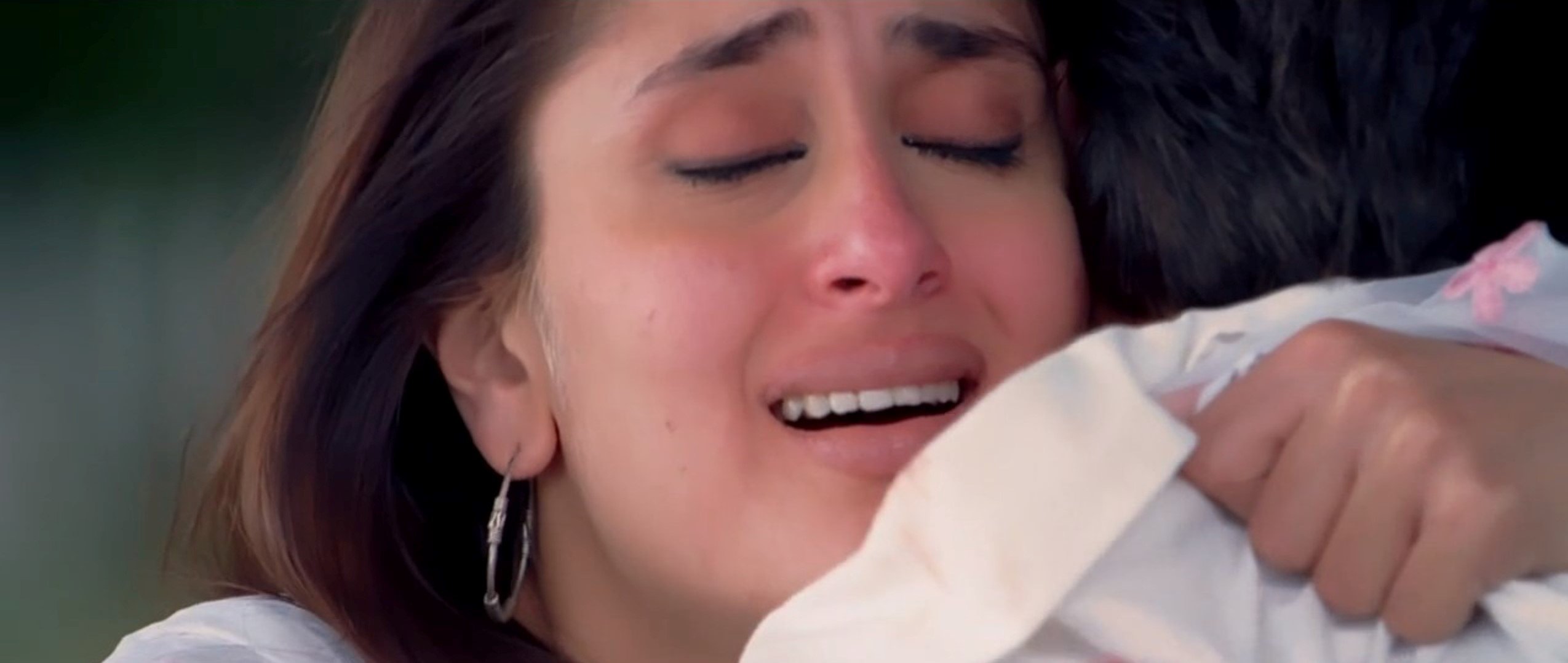 8 Iconic On-Screen Hugs From Bollywood Movies That Melted Our Hearts