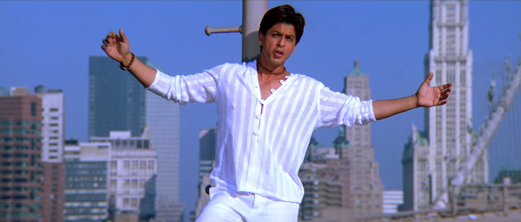 15 Times Shah Rukh Khan Stretched His Arms & Stole Our Hearts With His ...