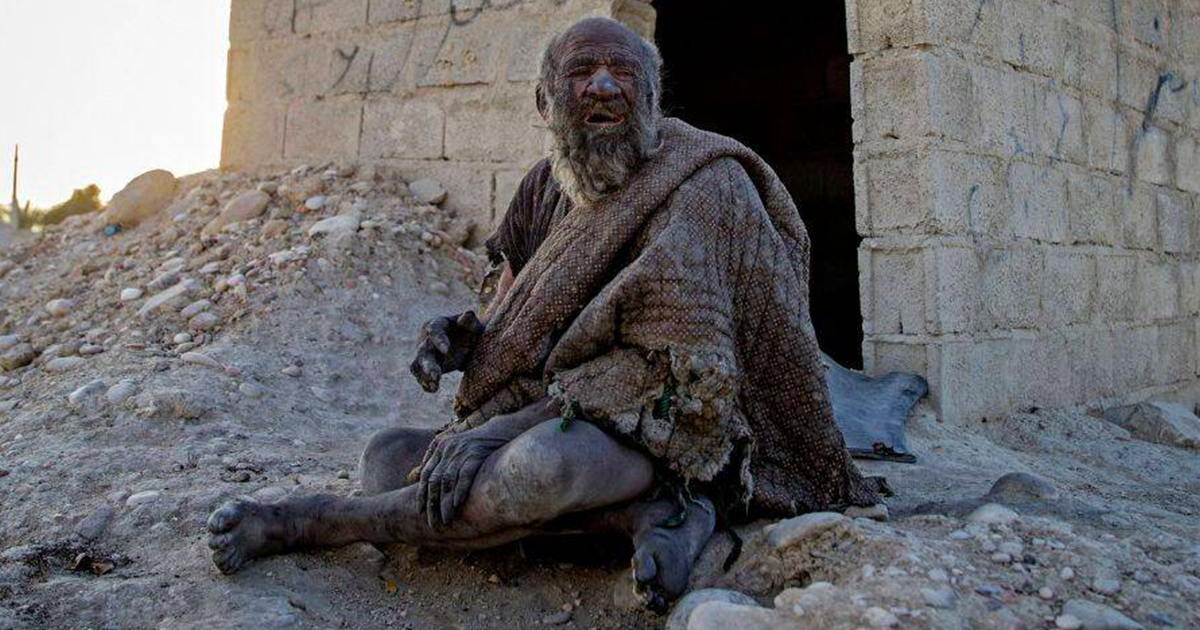 World's Dirtiest Man, Amou Haji, Dies At The Age Of 94