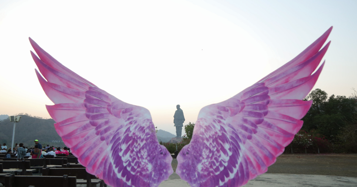 This Women’s Day, The Statue Of Unity Lights Up In Pink For HCG’s Phenomenal Event! - ScoopWhoop