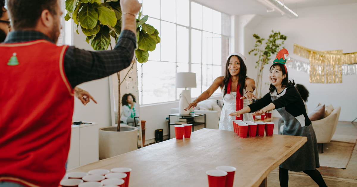 55 Best Christmas Game Ideas To Play With Family and Friends: Fun and ...