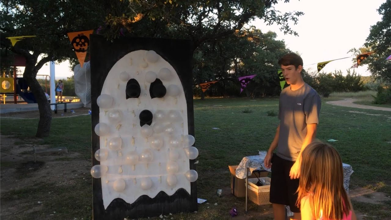 70+ Halloween Games: Fun Party Ideas for Families and Adults