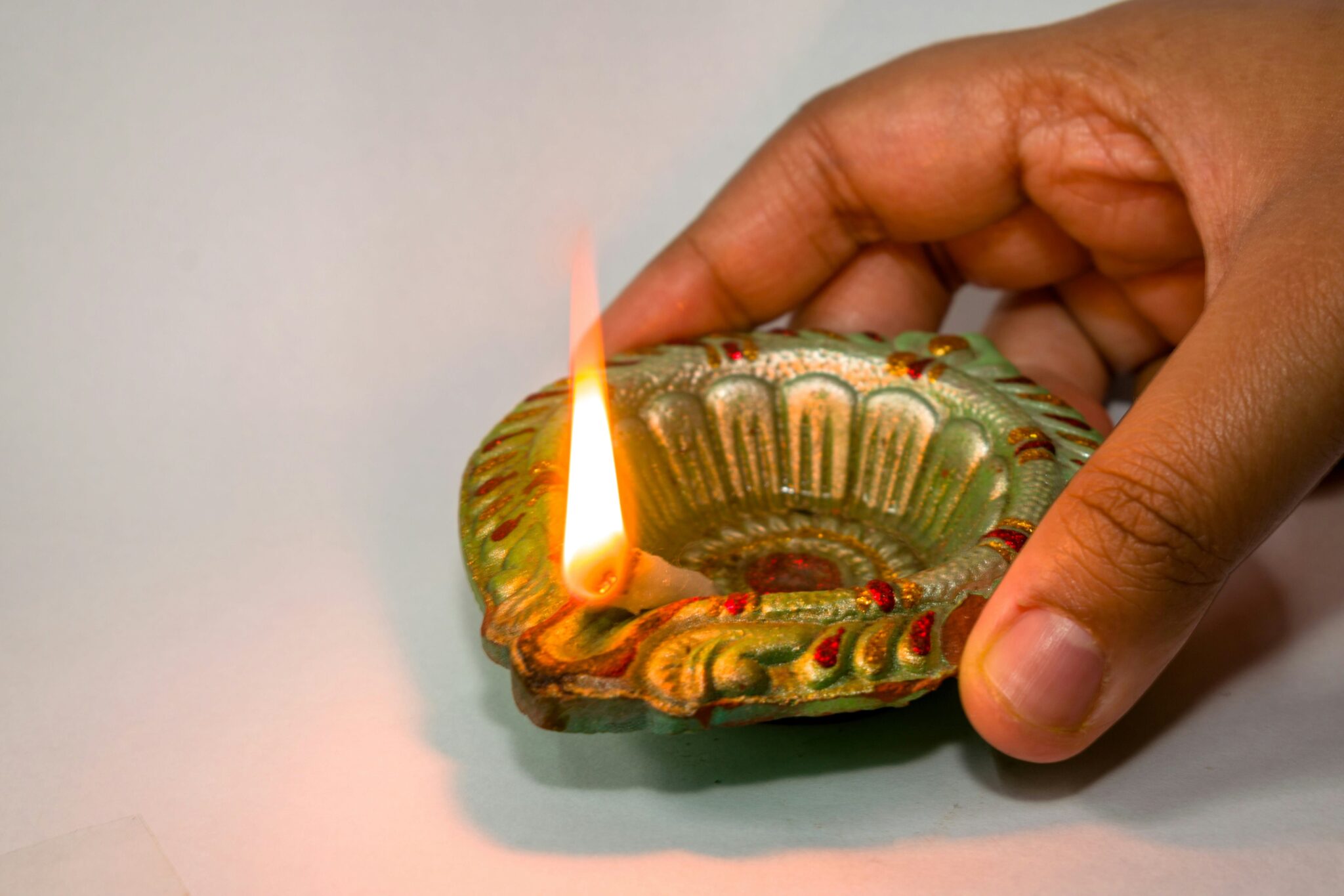 100+ Heartwarming Happy Diwali Wishes for Friends: Celebrate Together
