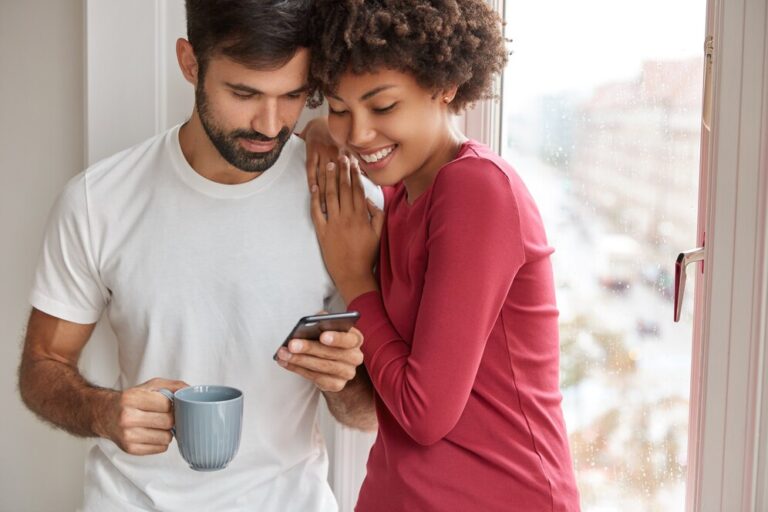 120+ Heartfelt Good Morning Messages for Her | Romantic Love Notes