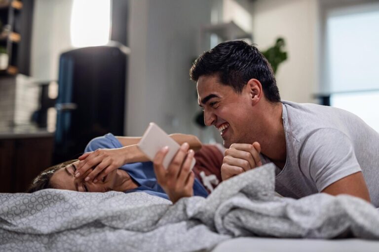 120+ Heartfelt Good Morning Messages for Her | Romantic Love Notes