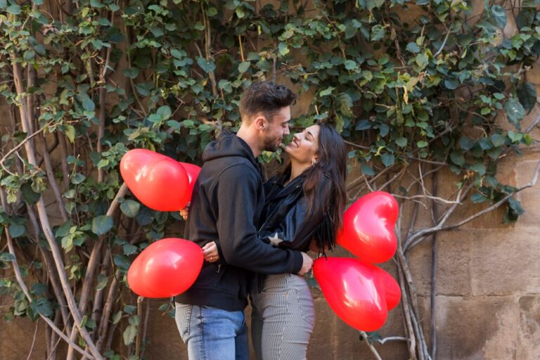 150 Heartfelt & Romantic Birthday Wishes for Girlfriend: Messages ...