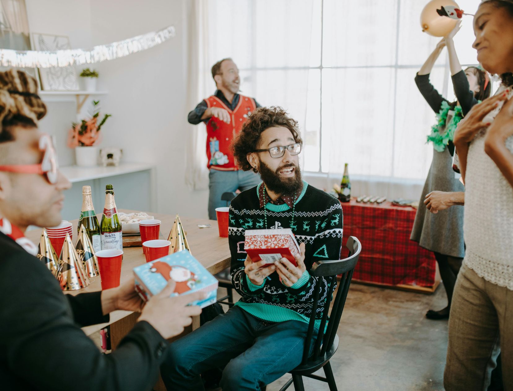 50 Fun and Engaging Office Party Games for Team Bonding