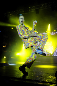 30 Best Dance Games: Fun Activities for Adults, Break Dance Challenges ...