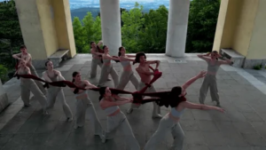 30 Best Dance Games: Fun Activities for Adults, Break Dance Challenges ...