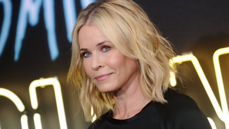 40 Famous Female Stand-Up Comedians: Funniest Women in Comedy